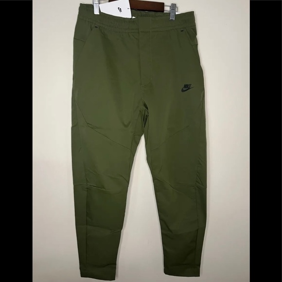 Nike | Pants | Nike Sportswear Woven Tapered Pants Olive Green Xs ...